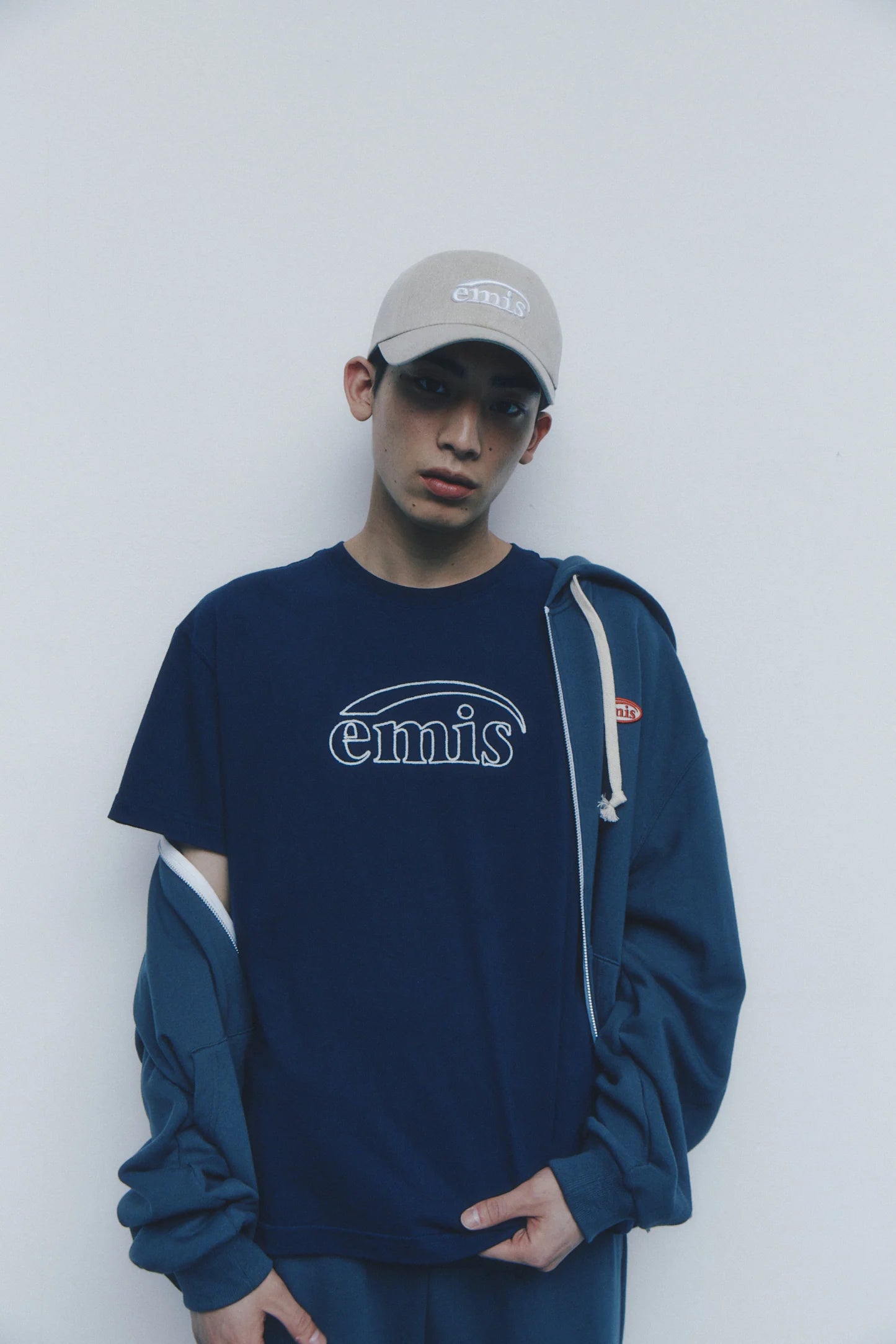 New Logo Emis Cap Light Beige – Couturist